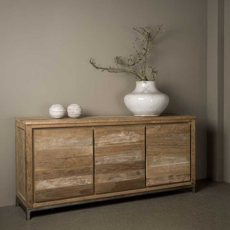 Buffets en bois massif : Pourquoi ils valent l'investissement